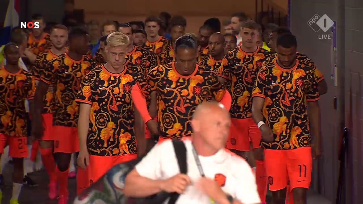 Nike x Patta-collectie Oranje in mum van tijd uitverkocht: handel op ...