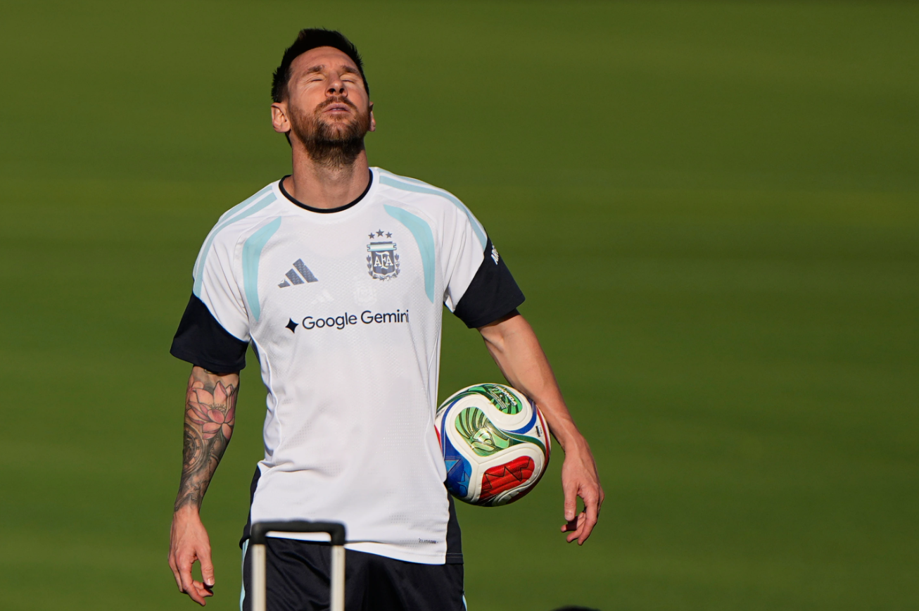 HLV Argentina: 'Cả thế giới chờ Messi ra sân ở World Cup 2026'