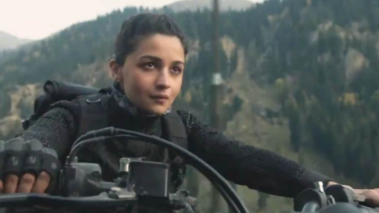 Why 33-year-old Alia Bhatt's 18-year-old Alpha casting is a massive win ...