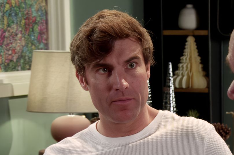 Coronation Street fans fume 'better not' as Theo Silverton ...