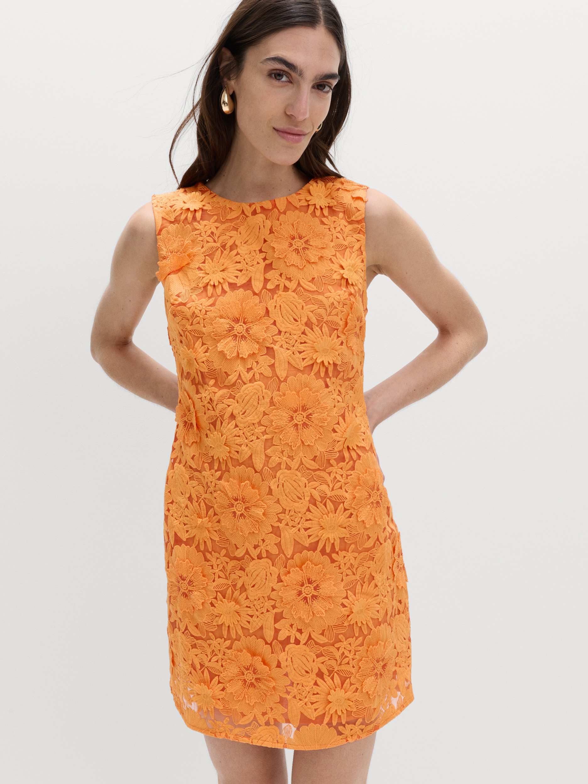 Cat Deeley's zesty orange M&S dress is perfect for petites
