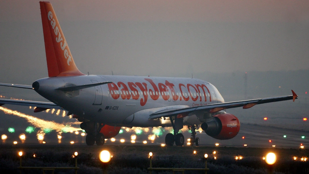 Repeated wrong runway departures by EasyJet