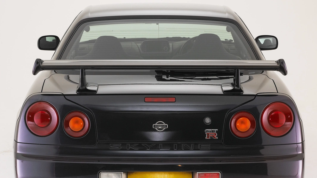 6 legendary Japanese performance cars of the 1990s