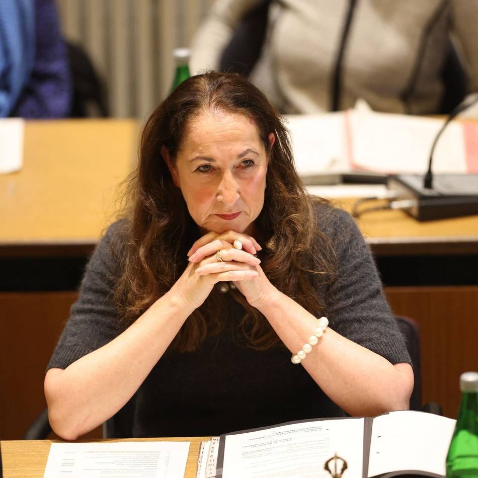 Nach Messerattacke auf Iris Stalzer – Tochter angeklagt