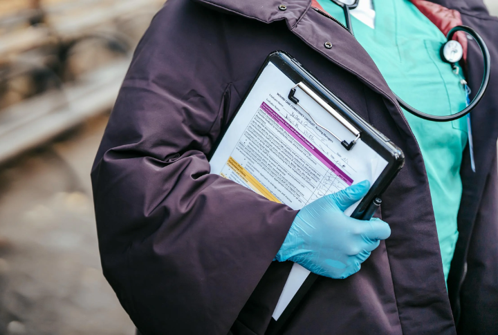 10 lucrative healthcare jobs you can get without a college degree