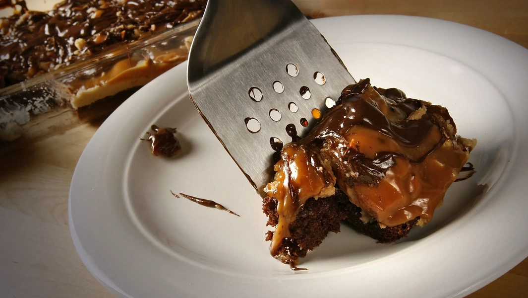 4 irresistible cookie bar recipes