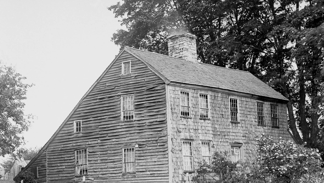 American home design from colonial to future concepts