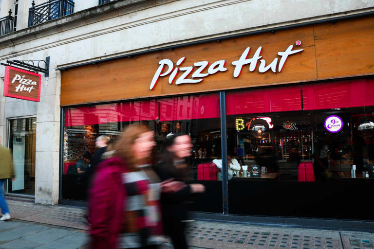 Yum! Brands is selling Pizza Hut for $2.7 billion. Proceeds will fund ...
