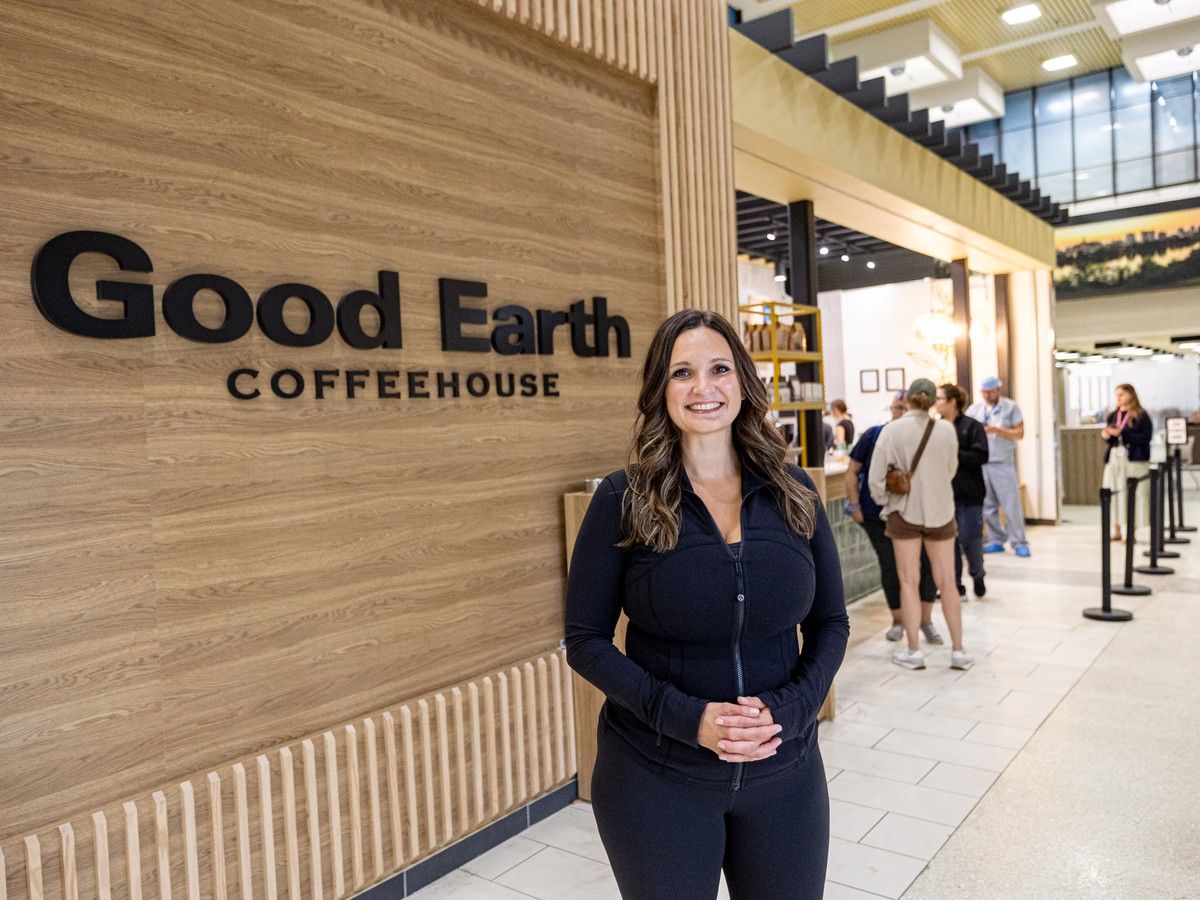 Saskatoon couple opens Good Earth Coffeehouse in RUH hospital area