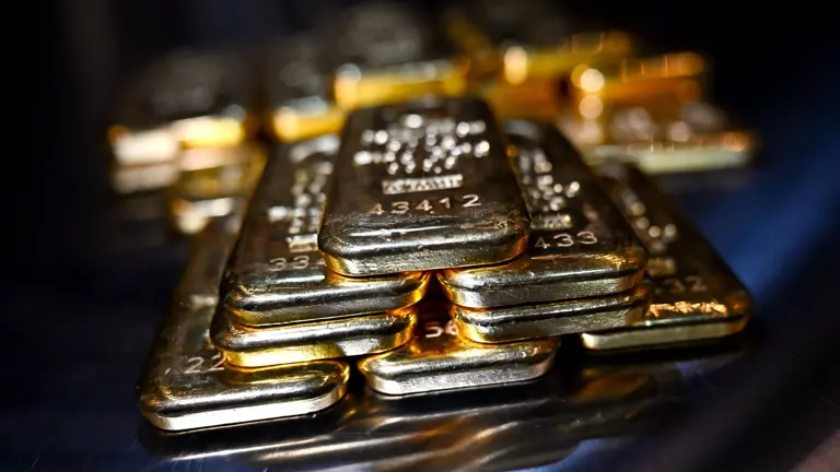 Gelnhausen: Falsche Polizisten erbeuten Gold im Wert von mehreren ...