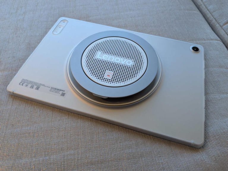 Lenovo is putting a 9-speaker system in a $400 tablet