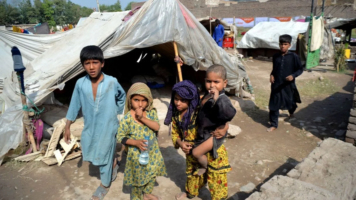 Pakistan's 45% population living in poverty: Report