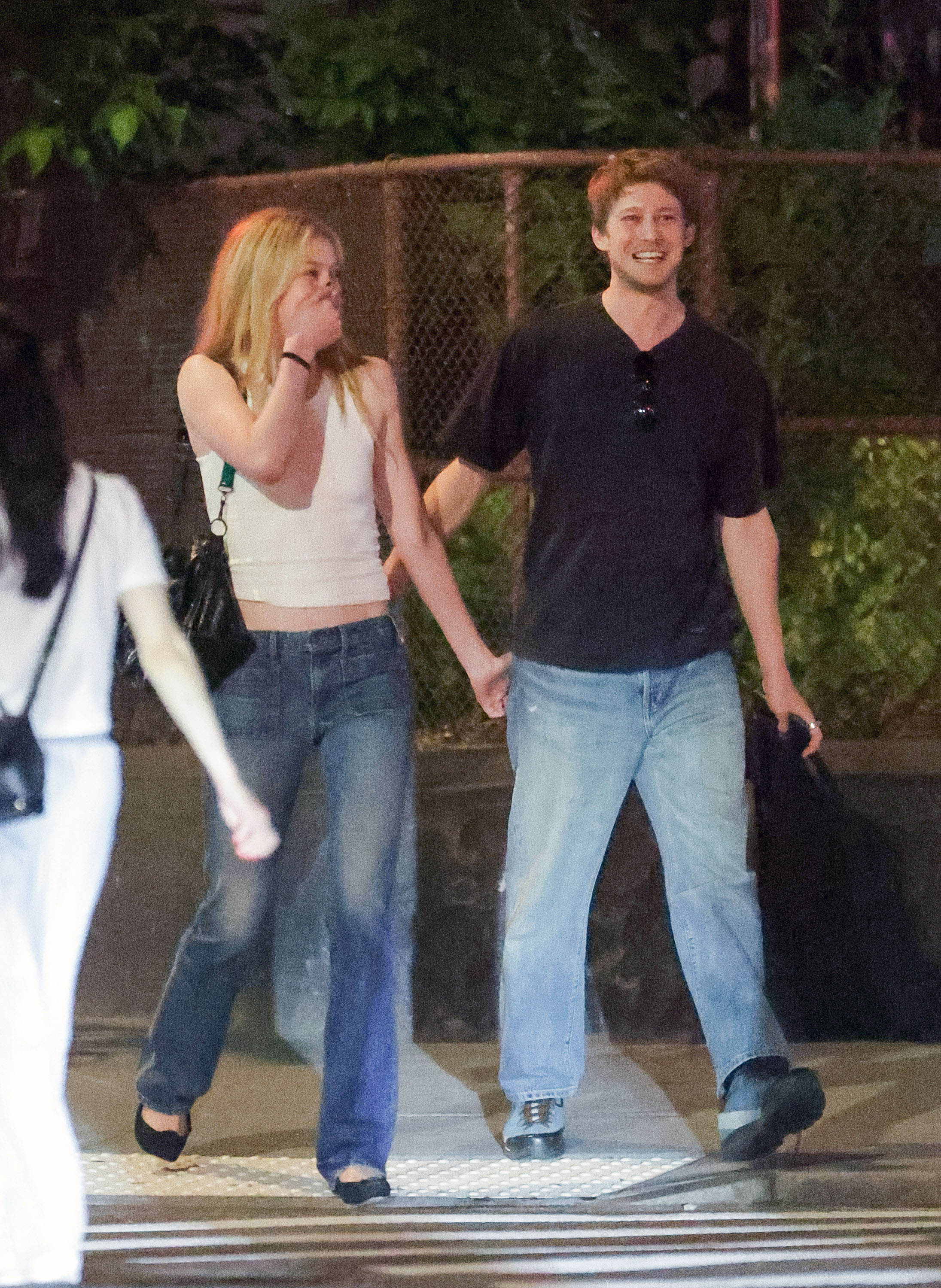 Sarah Pidgeon channels Carolyn Bessette Kennedy for date night with Joe ...