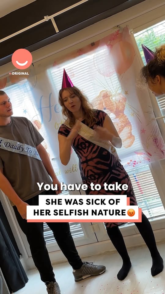 Watch how a jealous best friend ruined my gender reveal