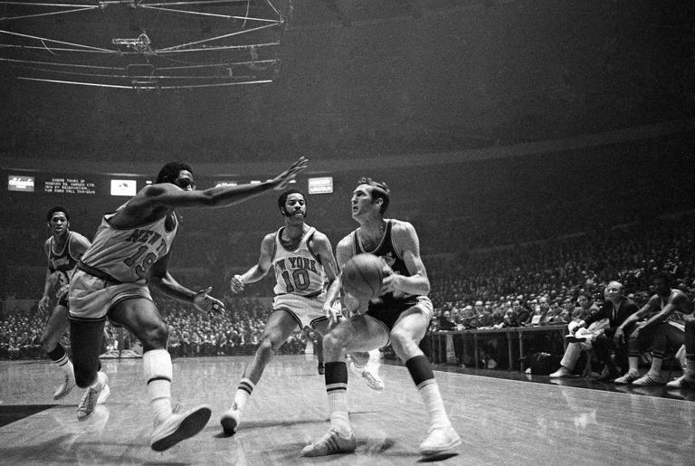 Chart: Where the Knicks place among the longest NBA championship droughts