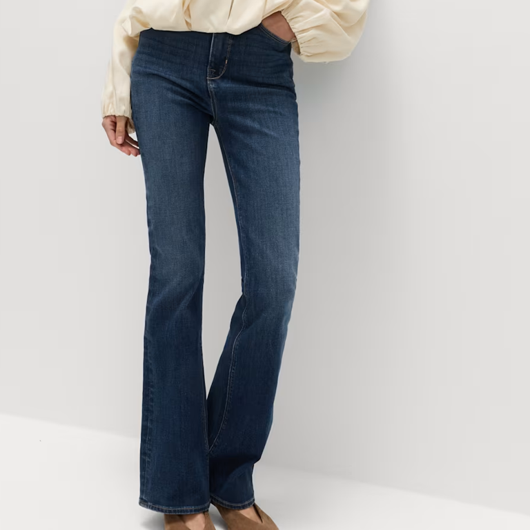 Kate Garraway's flared jeans and check shirt offer a cool and casual ...