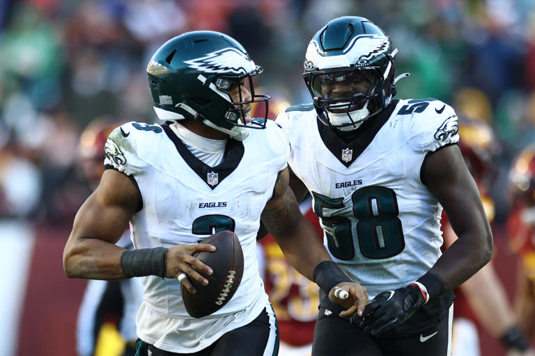Has Nolan Smith fallen behind Jalyx Hunt on the Eagles depth chart?
