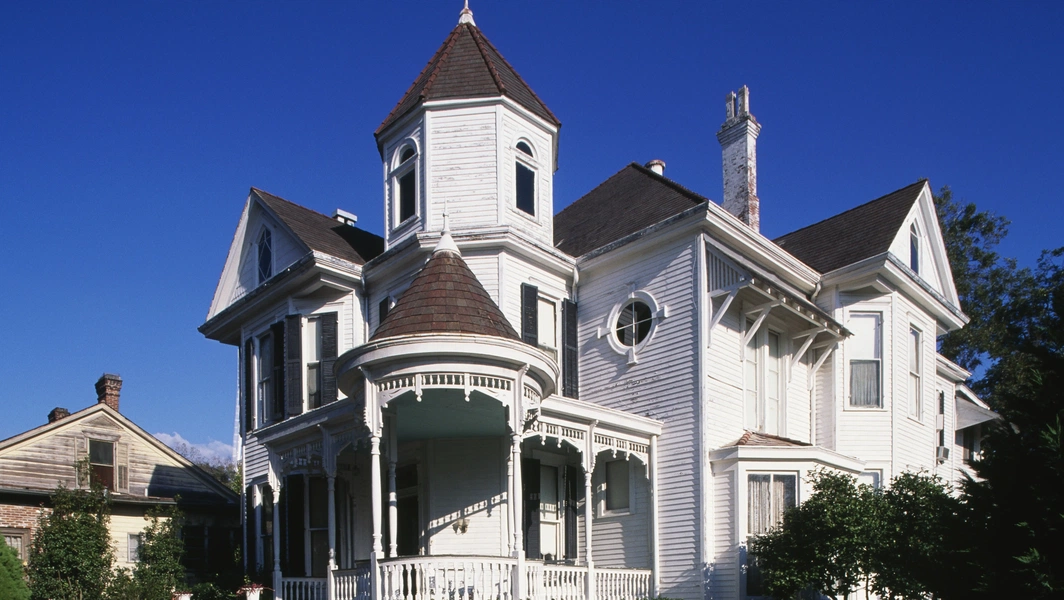Exploring Natchez’s historic homes and cultural landmarks