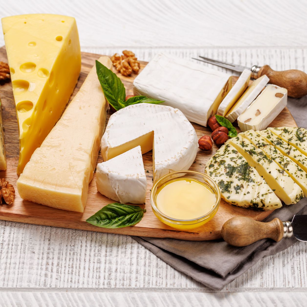Mémoire après 60 ans : pourquoi 30 g de gouda par jour protègent votre ...