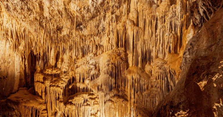 This Arizona road trip combines caves, waterfalls and epic views