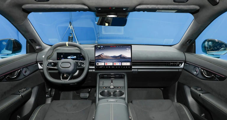 Lynk & Co 07 GT: la prima wagon del brand è un'ibrida plug-in da 400 CV
