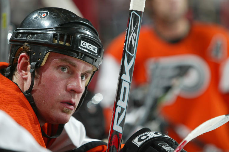 Tributes poured in for Kyle Calder, the 10-year NHL veteran who died at 47