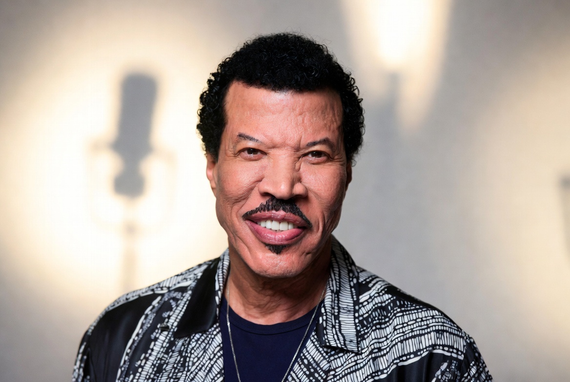 Lionel Richie files voice trademark applications as AI concerns grow