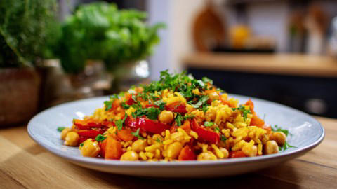 Paprika, Reis und Kichererbsen: ein Feierabendgericht zum Verlieben