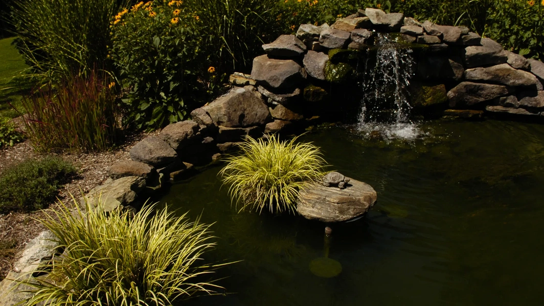 11 inspiring outdoor water feature ideas