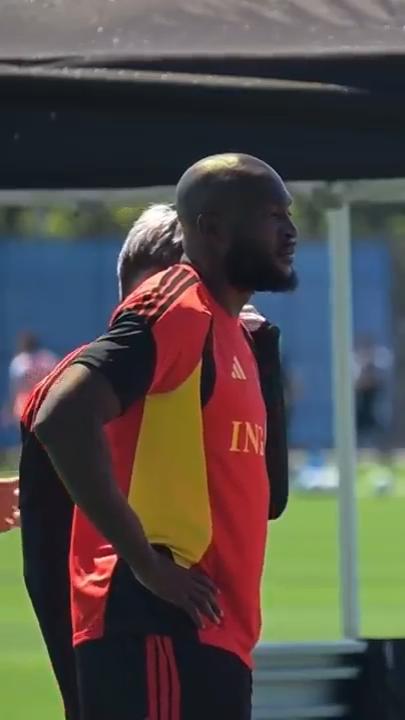 Vertical soccer WC26 Belgium training