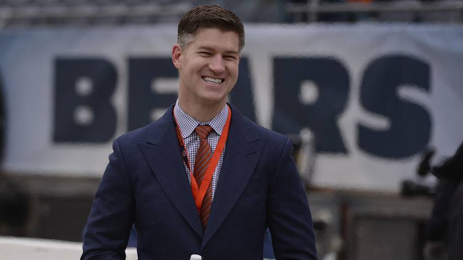 Vikings hiring former Bears general manager in advisory role