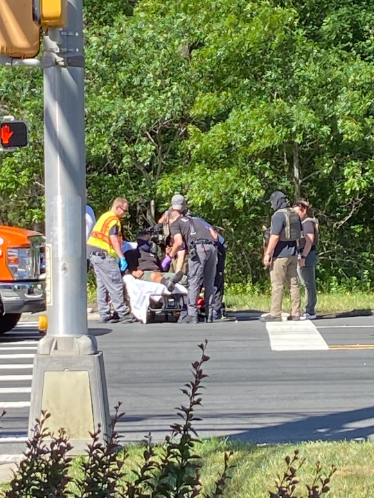 Peruvian national who struck ICE officer in New Jersey still at large