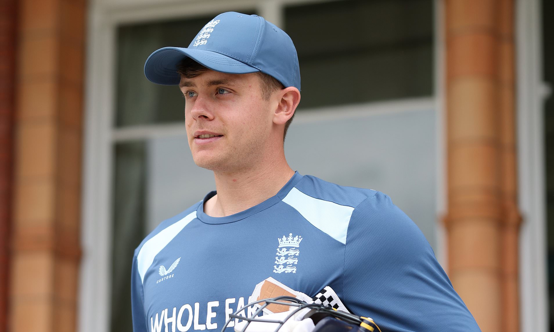 England's selection crisis takes latest turn: Jamie Smith to miss ...