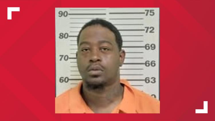 Tunica robbery suspect runs from courthouse before trial begins