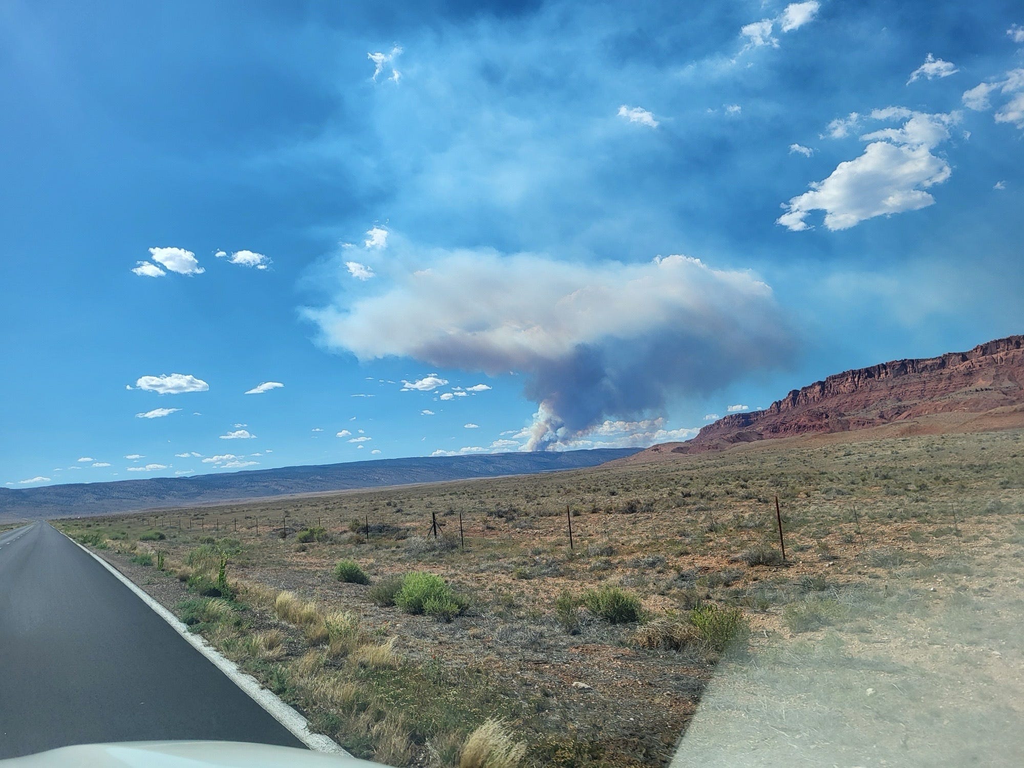 2 wildfires surge in northern Arizona, 1 near Grand Canyon
