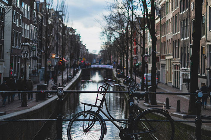30 interesting facts about different nations that foreigners rarely know