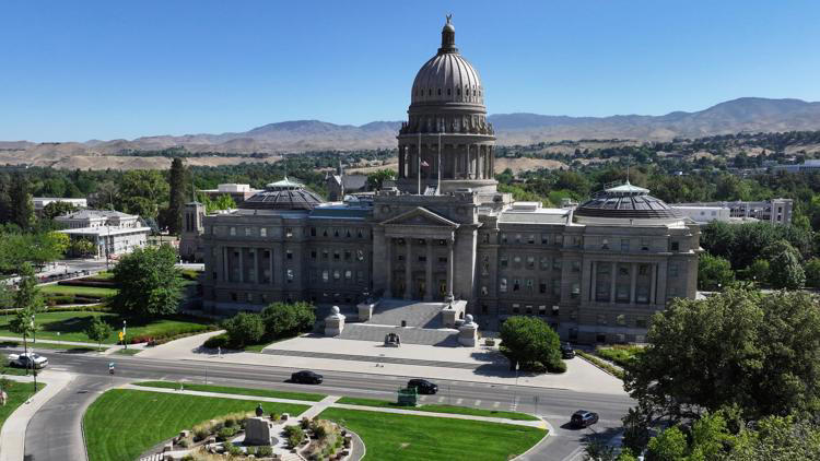 Judge temporarily blocks portion of Idaho transgender bathroom law