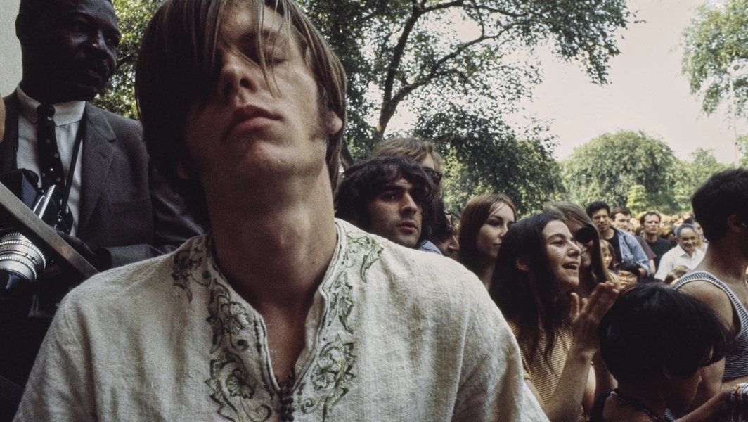 13 snapshots of life in 1975