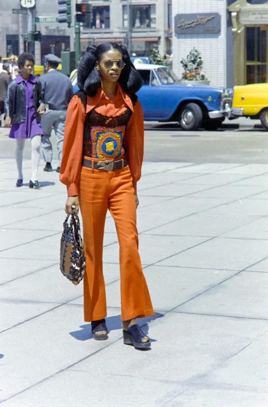 21 photos that capture everyday style in the 1970s
