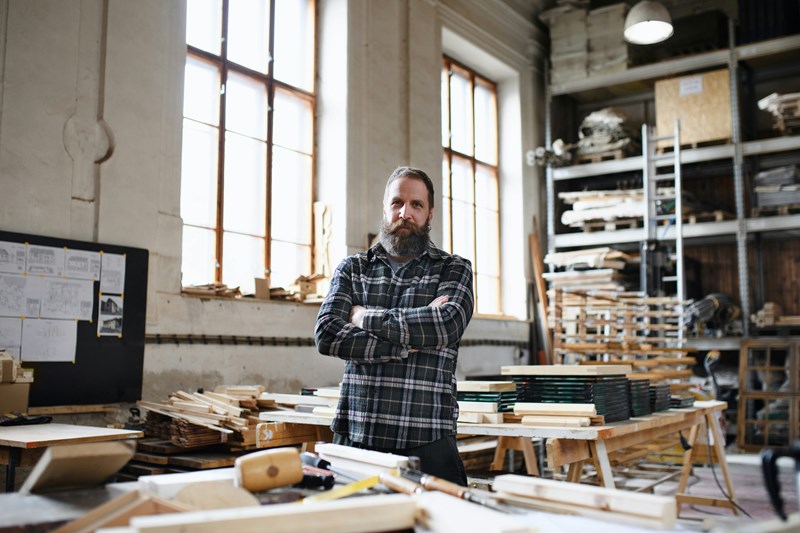 Top employee quits job and starts his own business after boss refuses ...