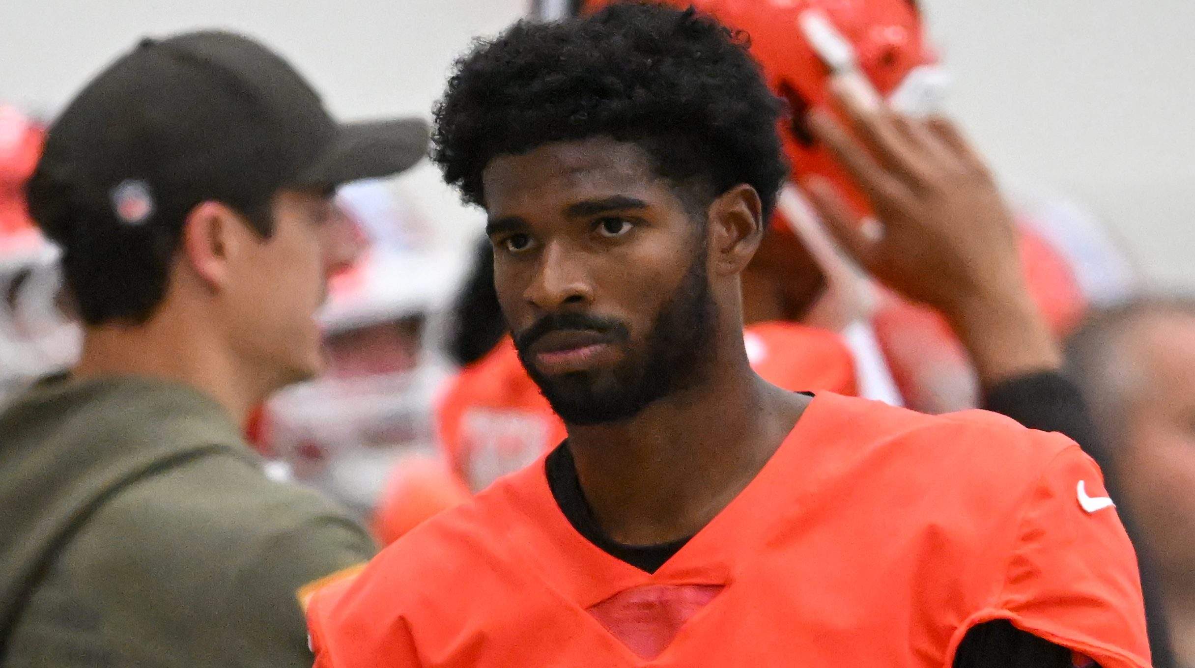 Browns could facilitate a trade of Shedeur Sanders after QB battle