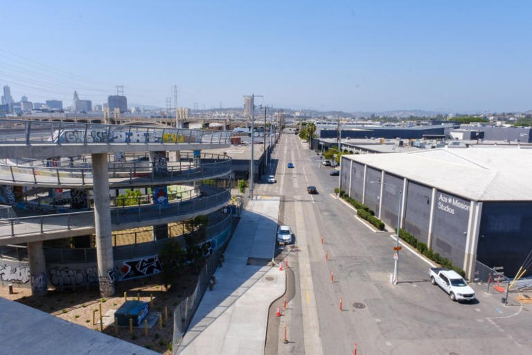 Some Boyle Heights property owners want to tax themselves to clean up ...