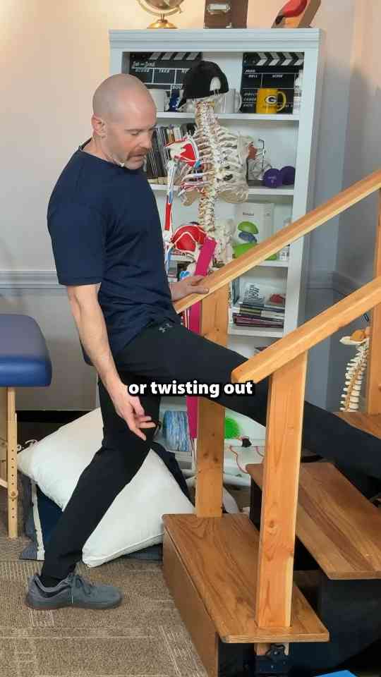 Tight hamstrings causing knee pain?