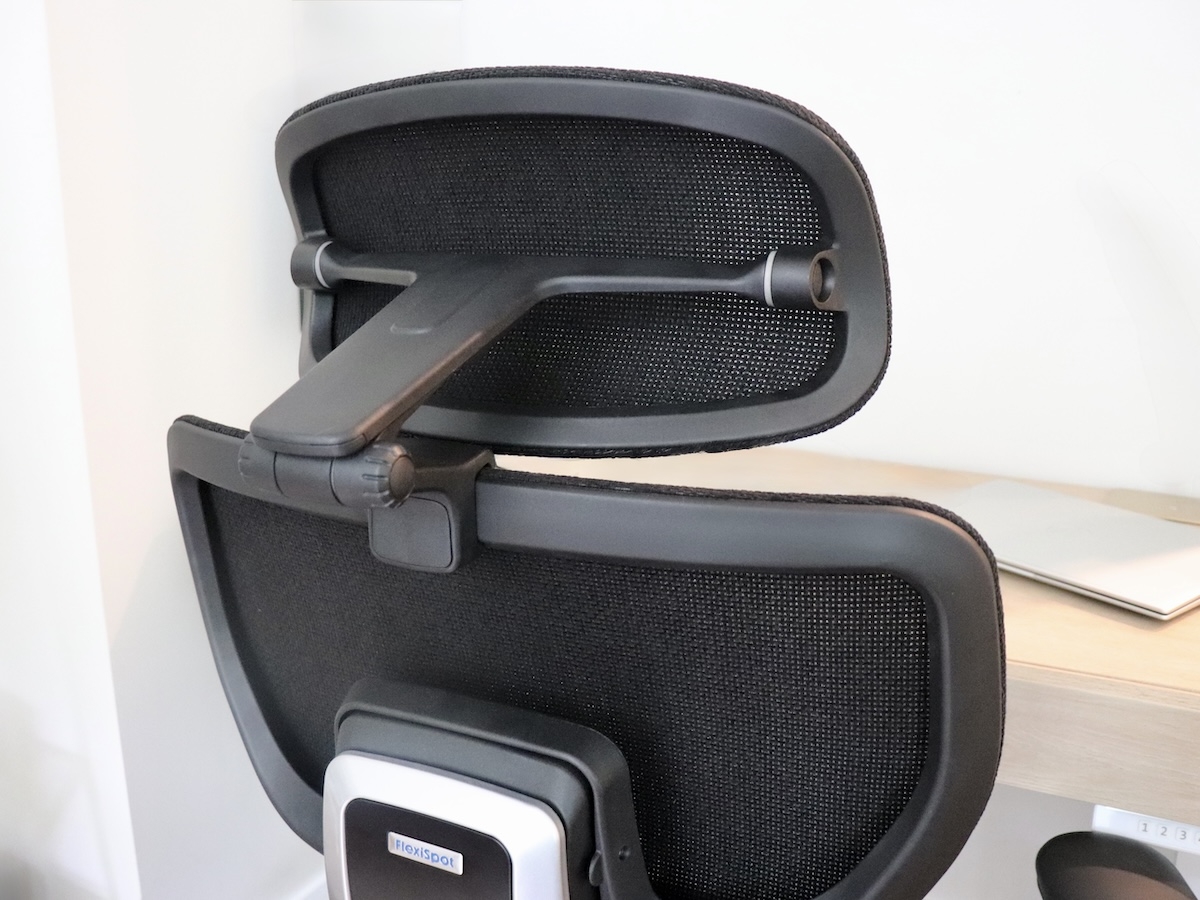 I tried a $700 ergonomic office chair to fix my "shrimp slump" — here's ...