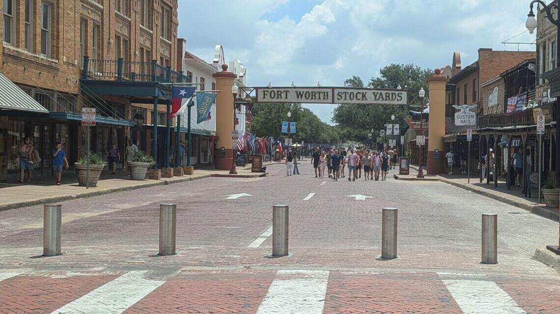 What's up with those new bollards blocking traffic in the Fort Worth ...