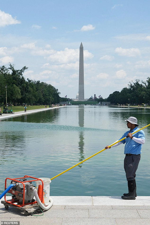 Bleach thrown into algae-ridden reflecting pool in desperate bid to ...