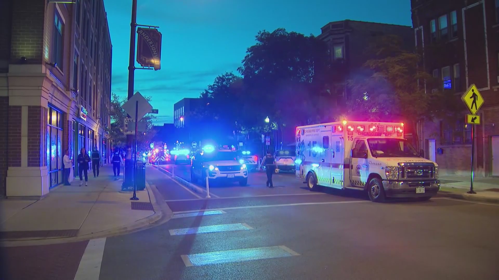 Suspect shot by police following deadly shooting on North Side - WGN ...