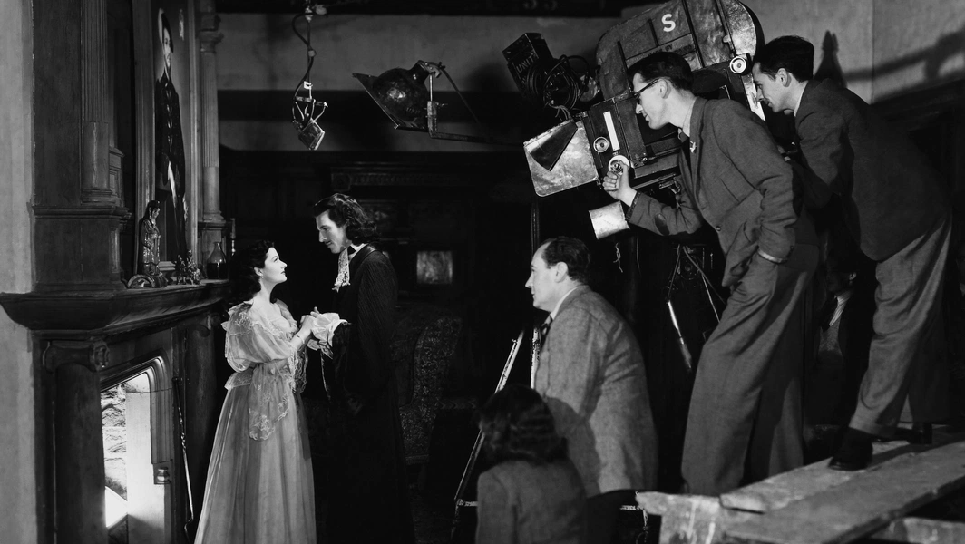14 unbelievable behind-the-scenes movie moments