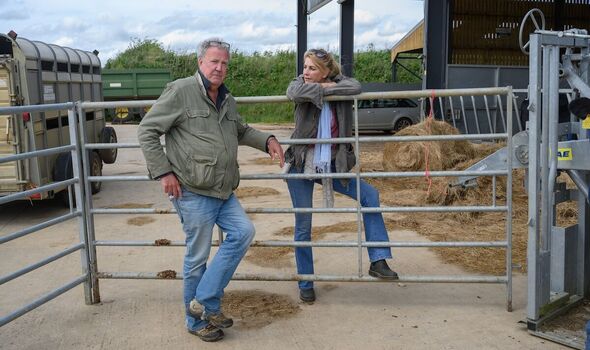 Jeremy Clarkson in tears as he announces 'very difficult news' from ...