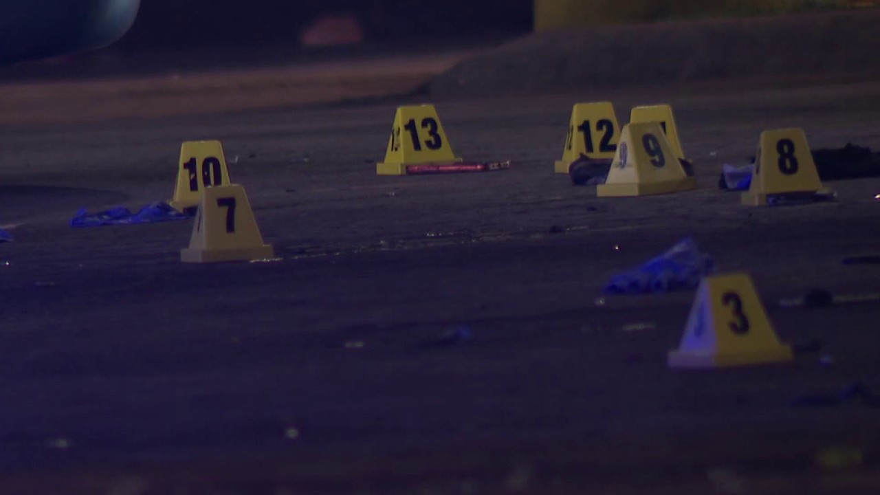 Man shot and killed on E Riverside